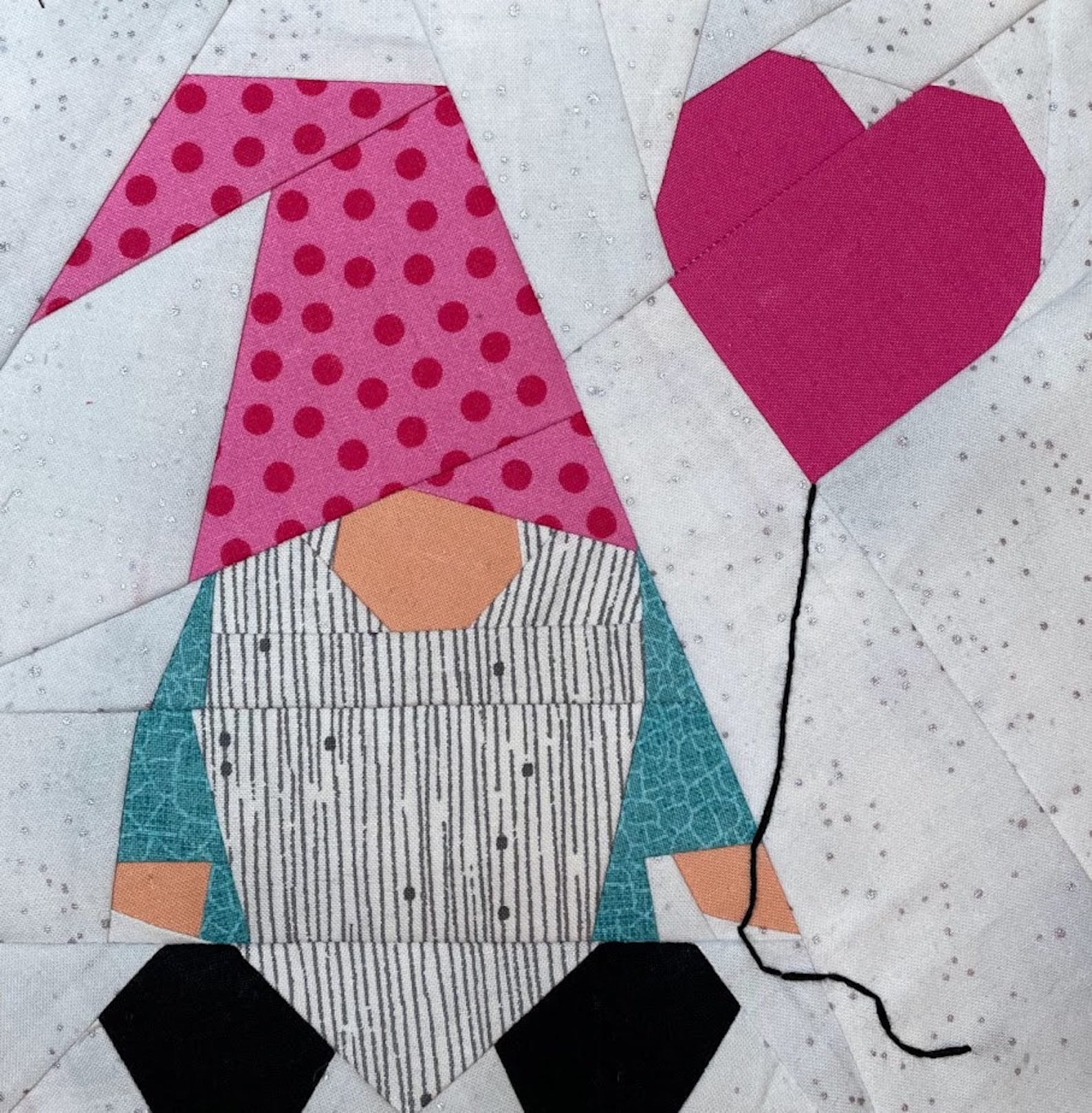 HEARTY GNOME Paper Pieced Block Pattern in PDF - Etsy