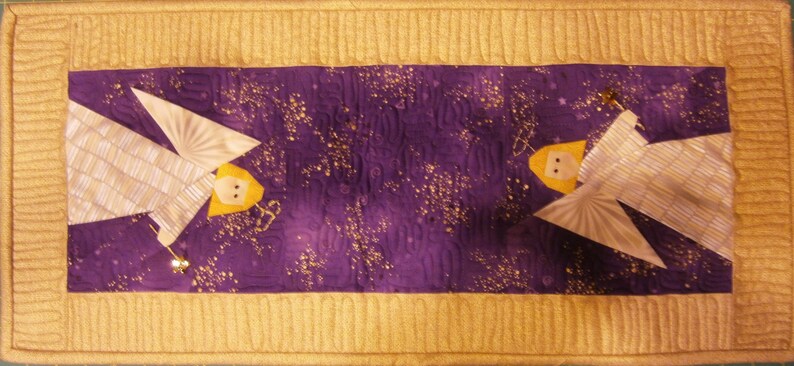 Angel Tablerunner - Etsy