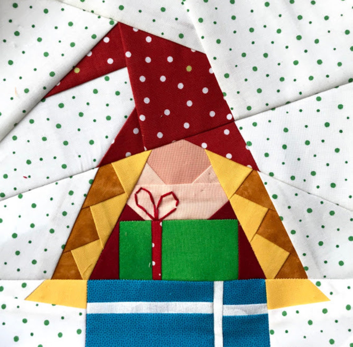 MISS GNOME With GIFTS Paper Pieced Block Pattern in Pdf - Etsy