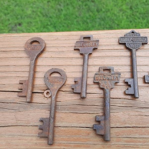 10 Cast Iron Skeleton Car Automobile Auto Keys Antique Finish Metal ...