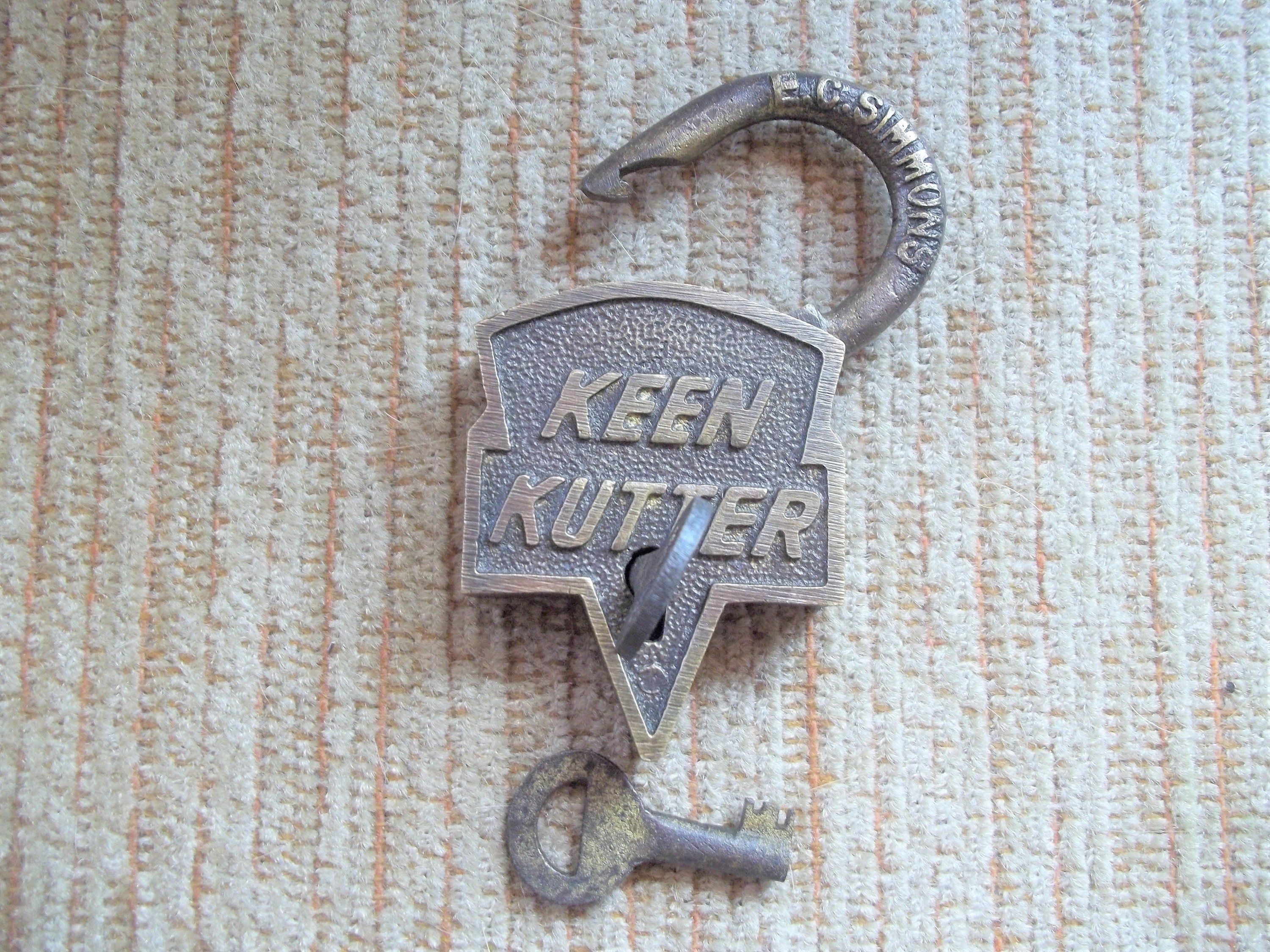 Brass Keen Kutter LOCK With 2 Keys Firearm Cabinet Case Ammo | Etsy