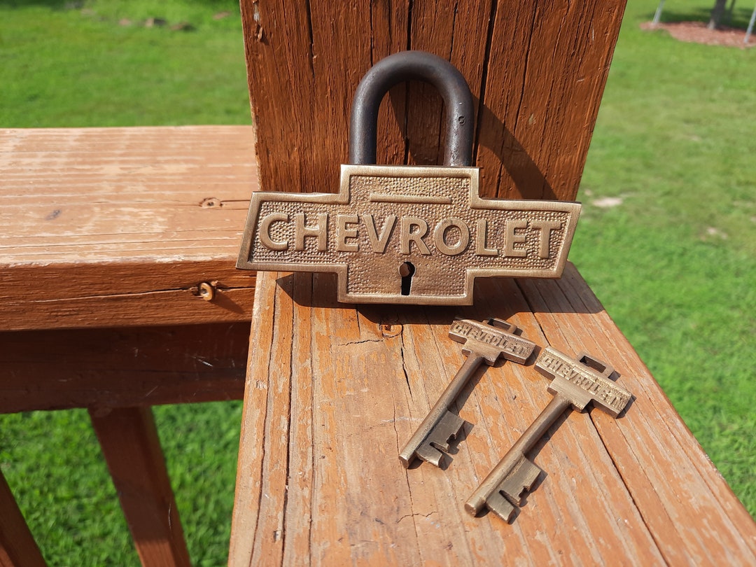 Large Heavy Brass CHEVROLET Chevy Lock Padlock & 2 Keys Both Marked ...