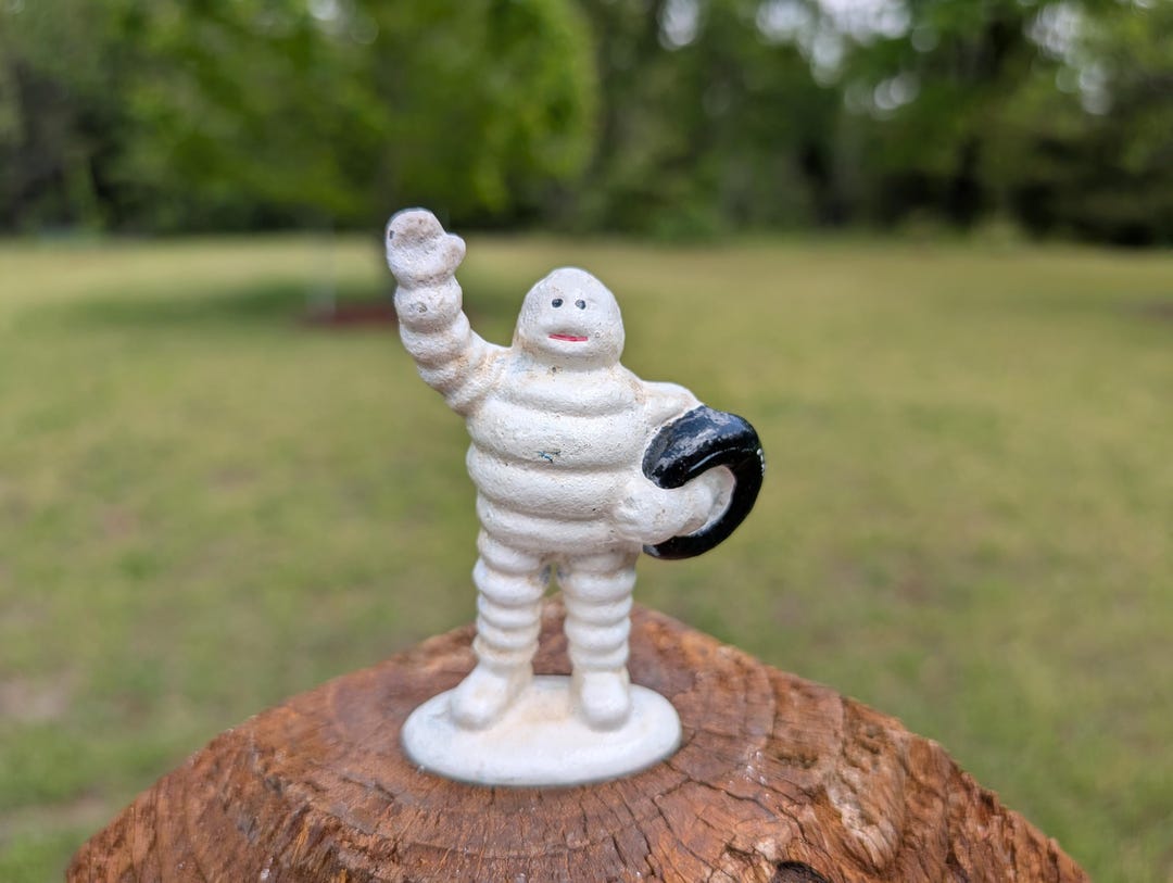 Small Cast Iron Hand Painted Waving MICHELIN Man Bibendum Figurine ...