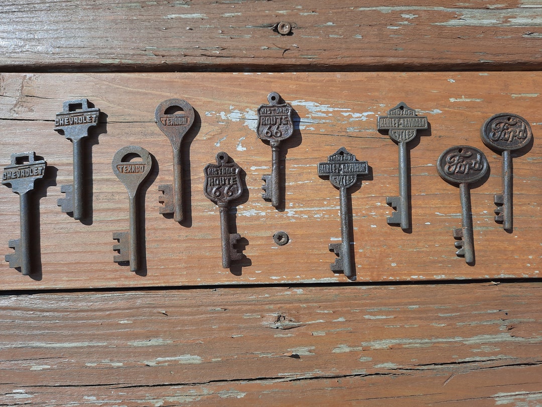 10 Cast Iron Skeleton Car Automobile Auto Keys Antique Finish Metal ...