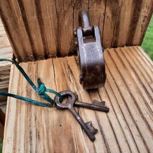 Miniature Mini Cast Iron Colt Pistol Case Cabinet Lock & Keys Padlock ...