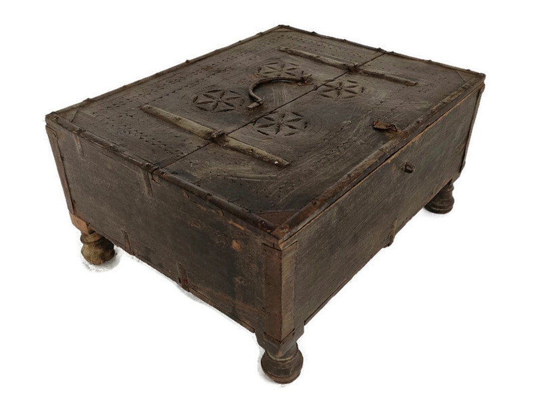 17th-18th Century Franco-flemish Spice Salt Box Ornate Carved Wood ...