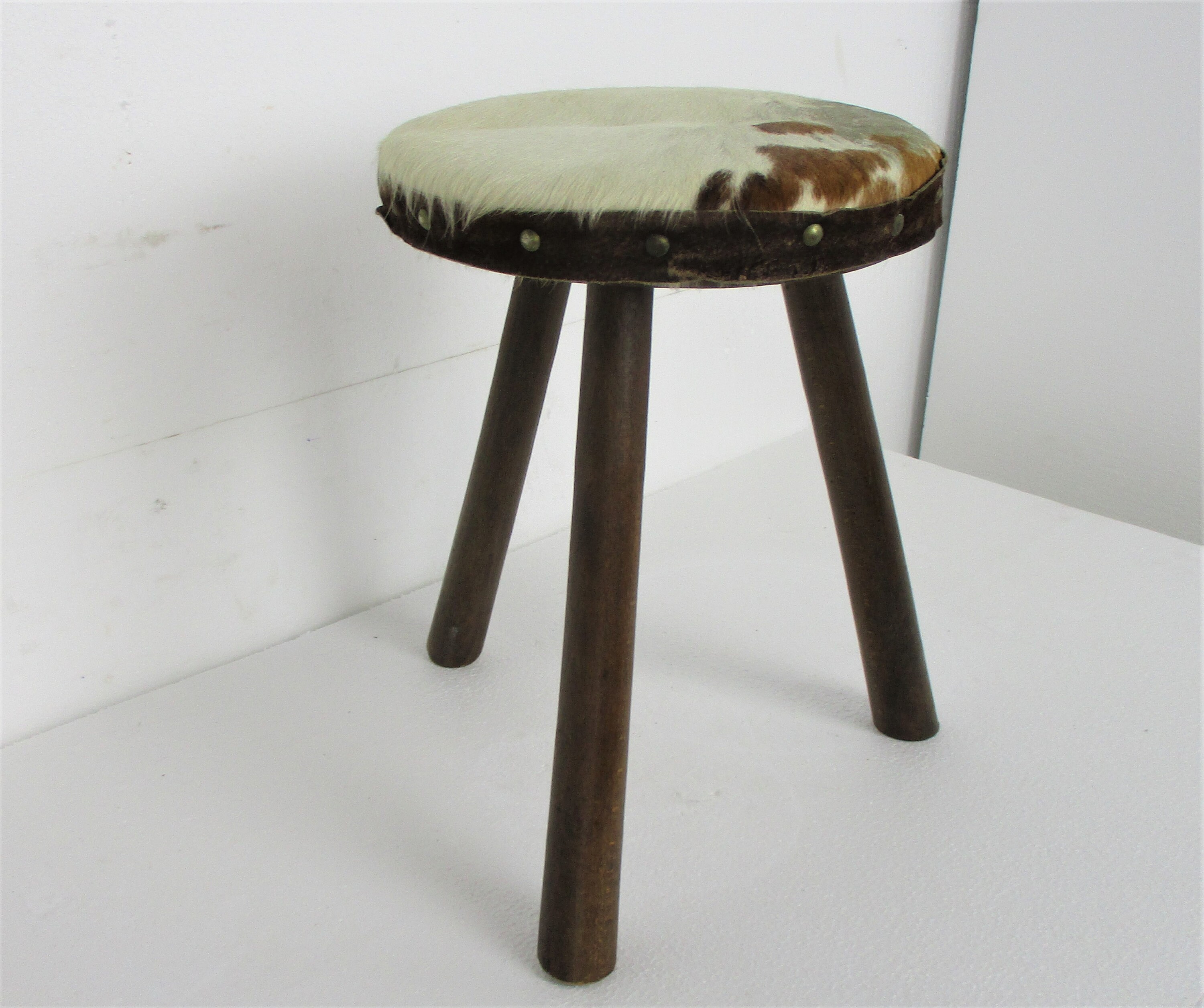 Old Milk Milking Stool Farmhouse Country Barn Style French | Etsy