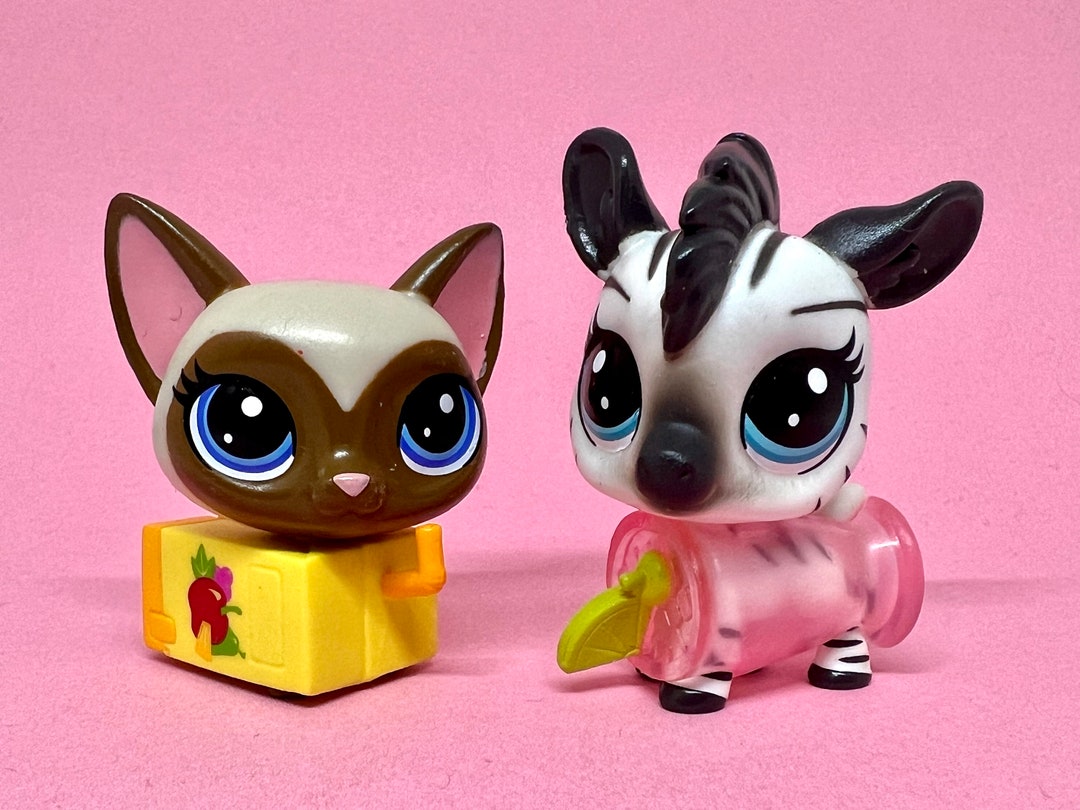 Littlest Pet Shop Authentic Hungry Pets Zebra and Cat / LPS Vintage ...