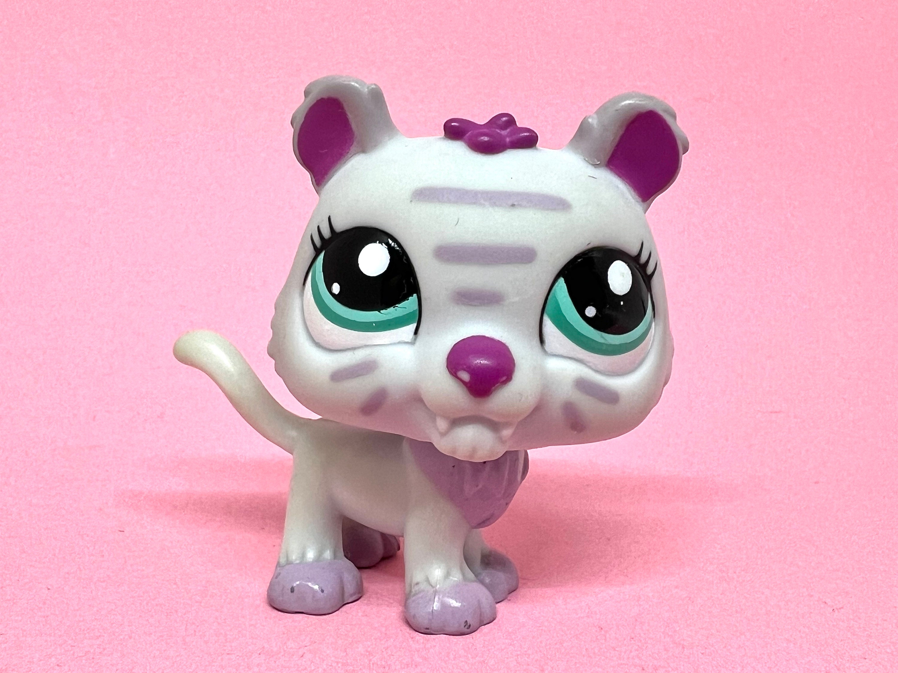 Littlest Pet Shop Snow Leopard