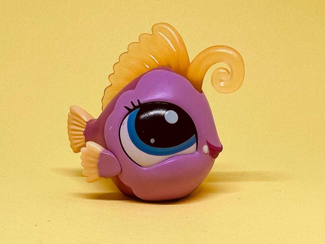 LPS Littlest Pet Shop Authentic Angler Fish #2430 RARE / Vintage Hasbro ...