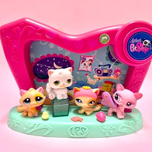 Littlest Pet Shop Authentic LPS Diorama Light-up Cats: Shorthair ...