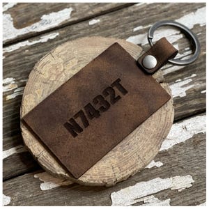 Airplane Flag Distressed Leather Keychain: Genuine Leather Luggage Tag ...