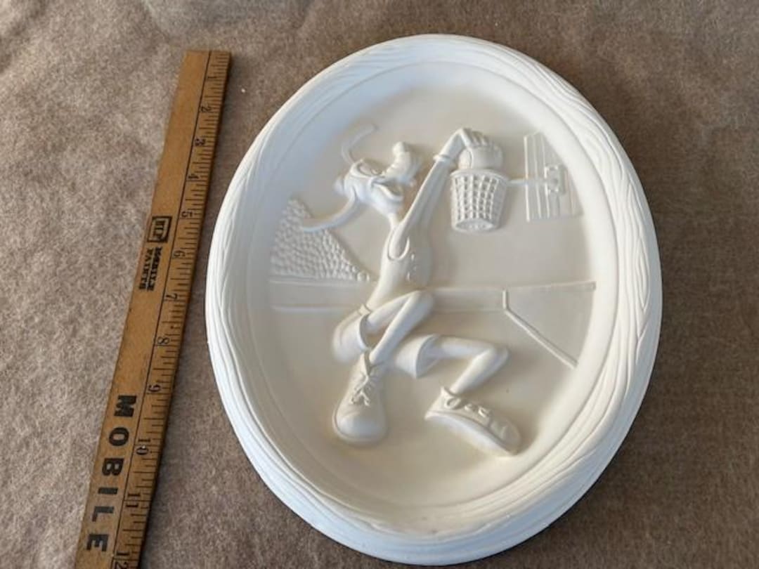 Disney’s Goofy Playing Basketball Scene Ceramic Bisque U Paint Ready to ...