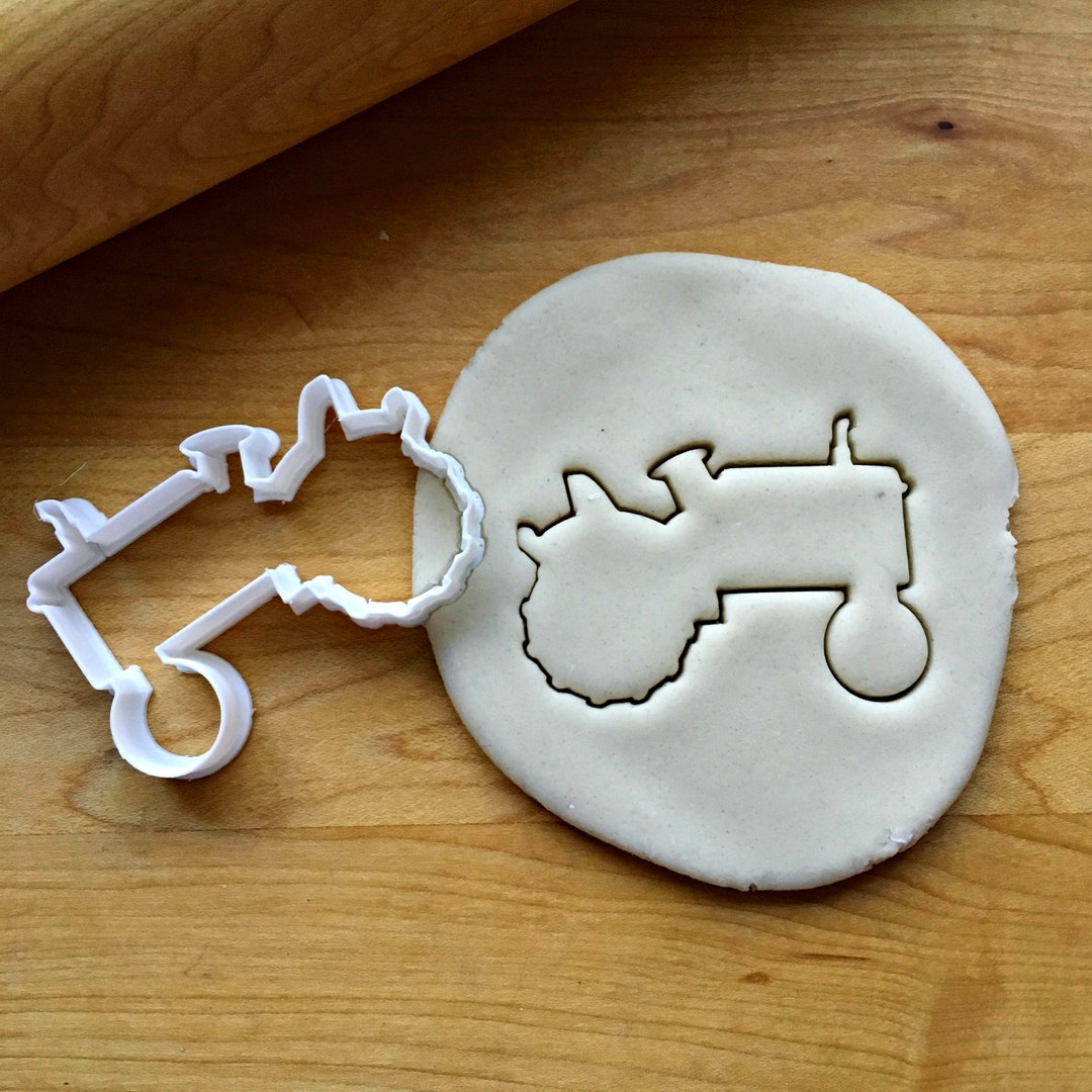 Tractor Cookie Cutter in Multiple Sizes - Etsy
