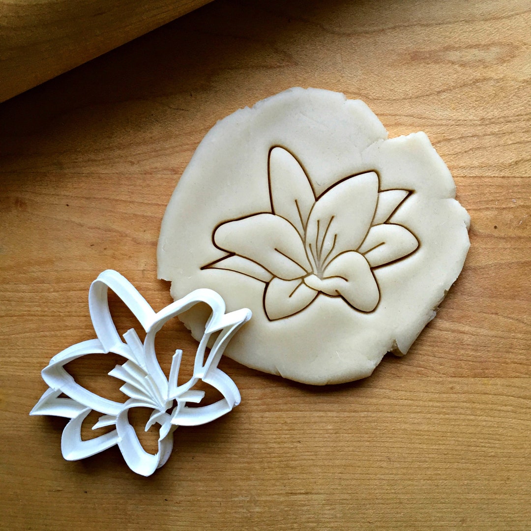 Lily Cookie Cutter in Multiple Sizes - Etsy