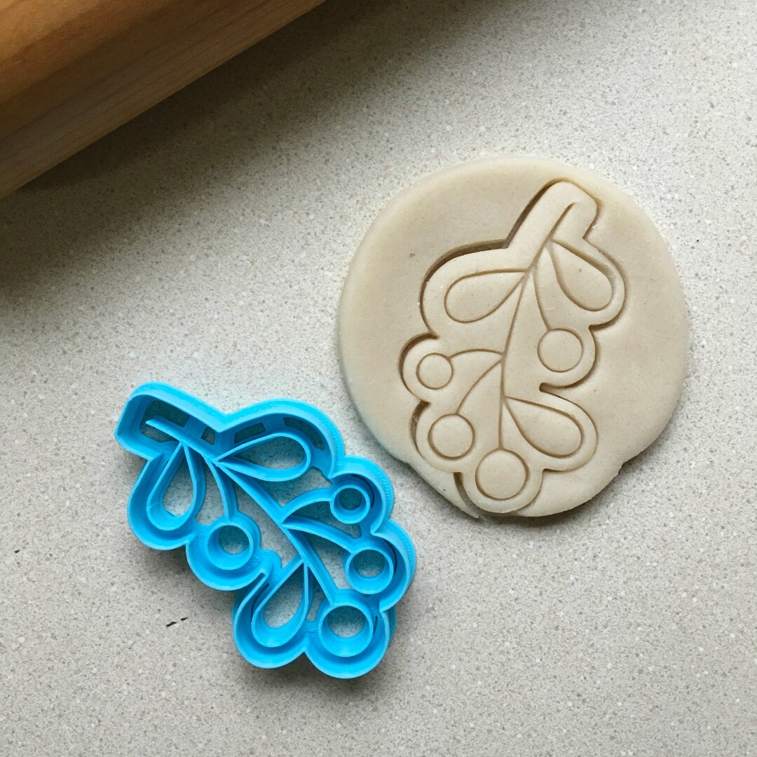 Mistletoe Cookie Cutter in Multiple Sizes/christmas Baking - Etsy
