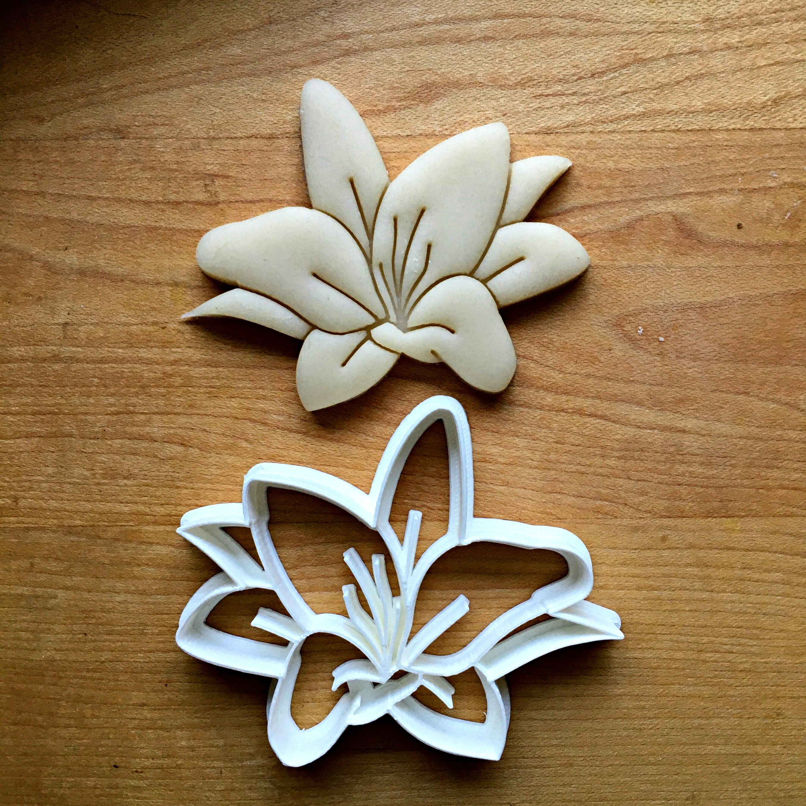 Lily Cookie Cutter in Multiple Sizes - Etsy