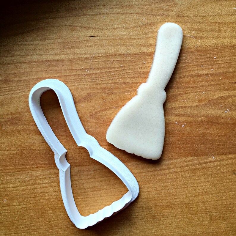 Broom Cookie Cutter/multi-size - Etsy