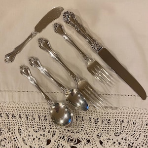Vintage Westmoreland Sterling Silver Flatware Set - George and Martha ...