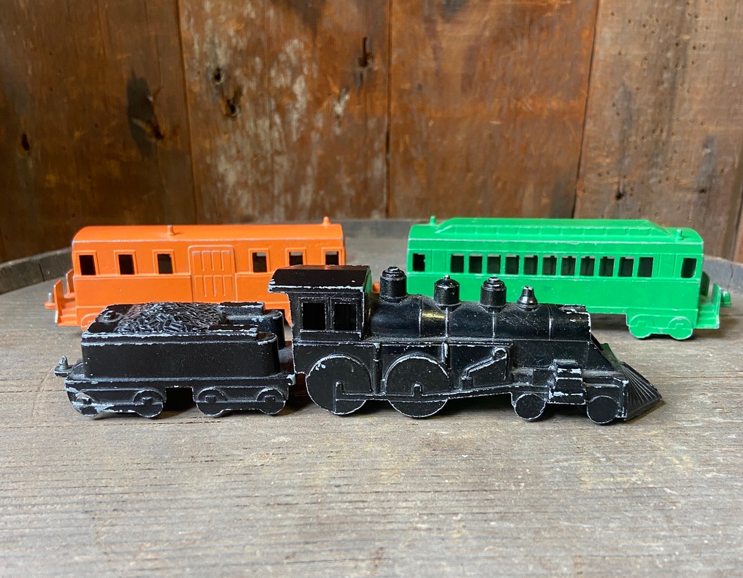 Vintage Midgetoy Die Cast Train Set: Engine & Passenger Cars - Etsy