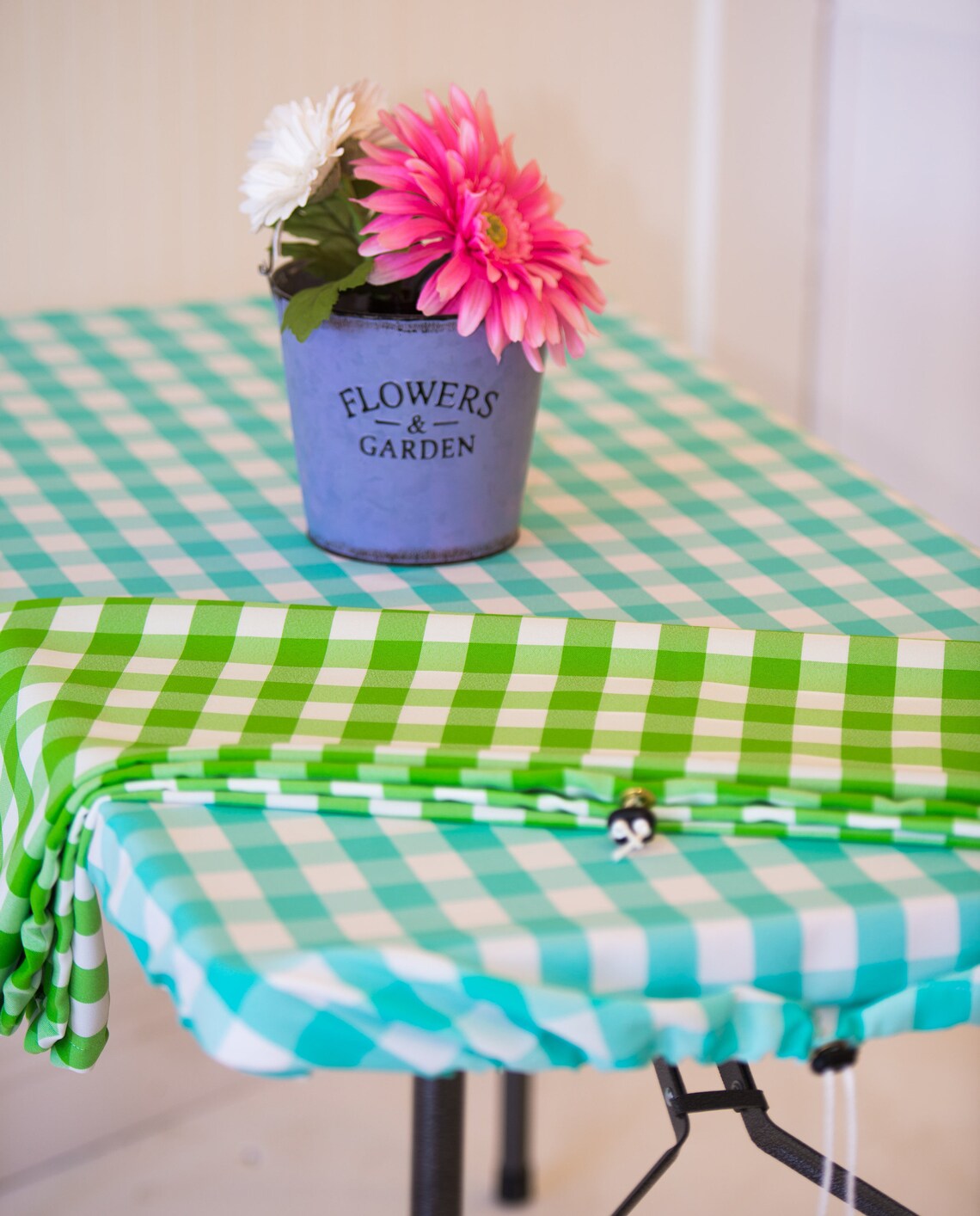 Robin Egg Blue Tablesnugg the Original Drawstring Tablecloth to Secure ...