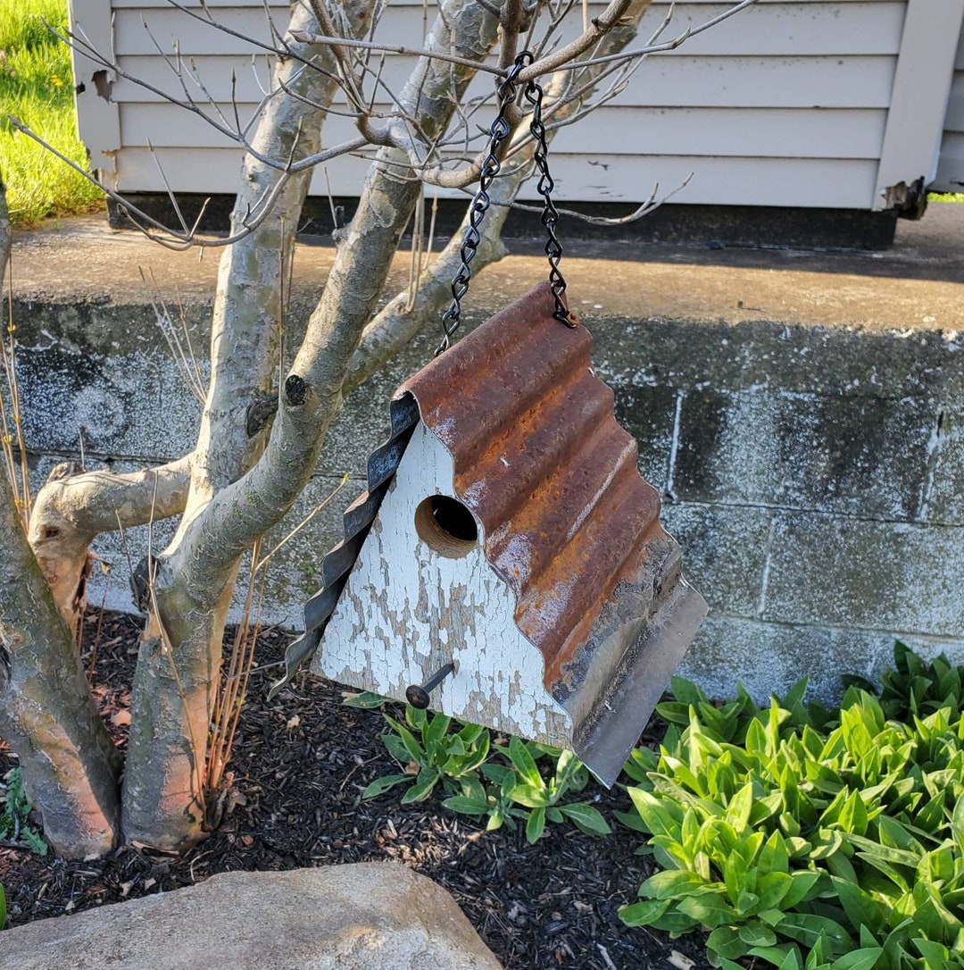 Rustic Reclaimed Barnwood Birdhouse: Chippy White With Metal Roof - Etsy