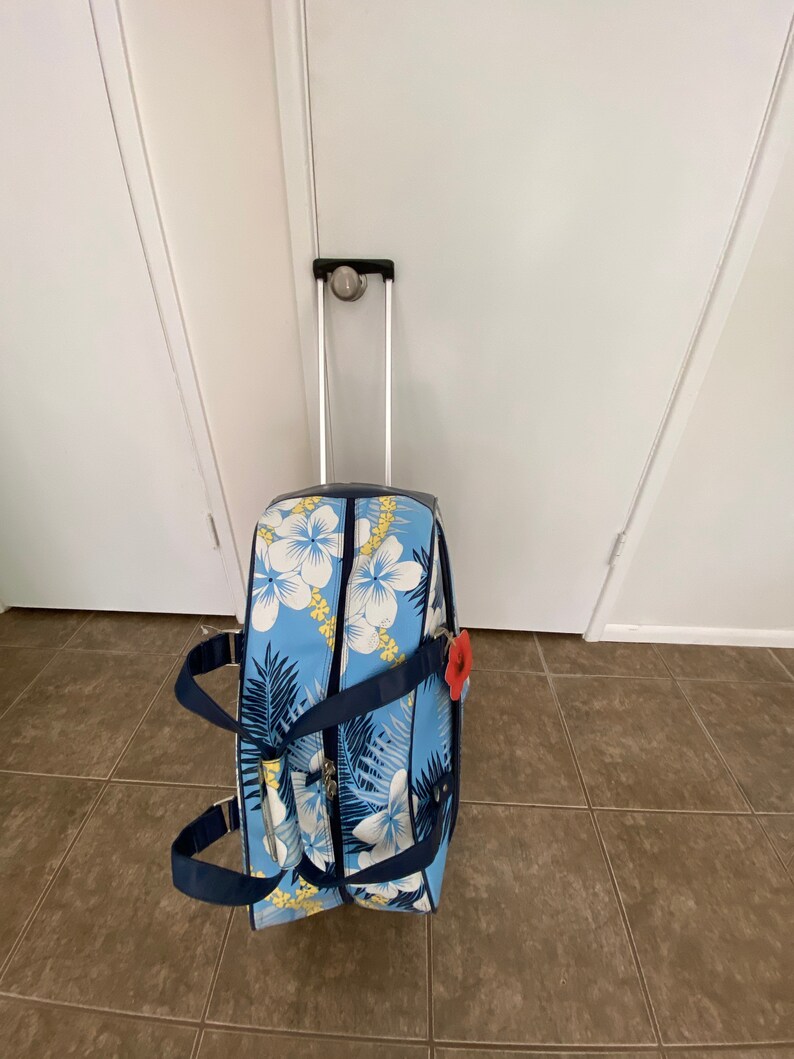 Vintage Roxy Duffel Bag Style Rolling Suitcase. - Etsy