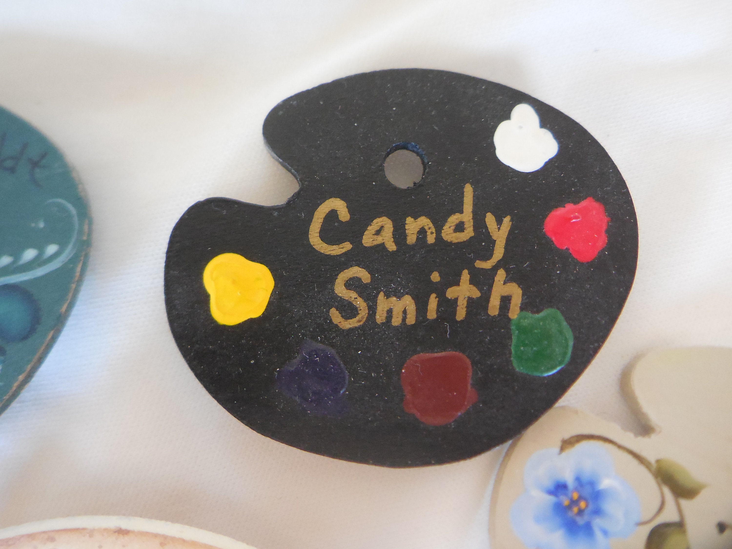 7 Hand Painted Name Tag Paint Pallets Wood LOT23 - Etsy