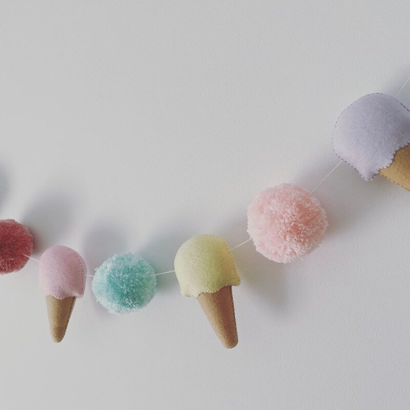 Pompones - Etsy España