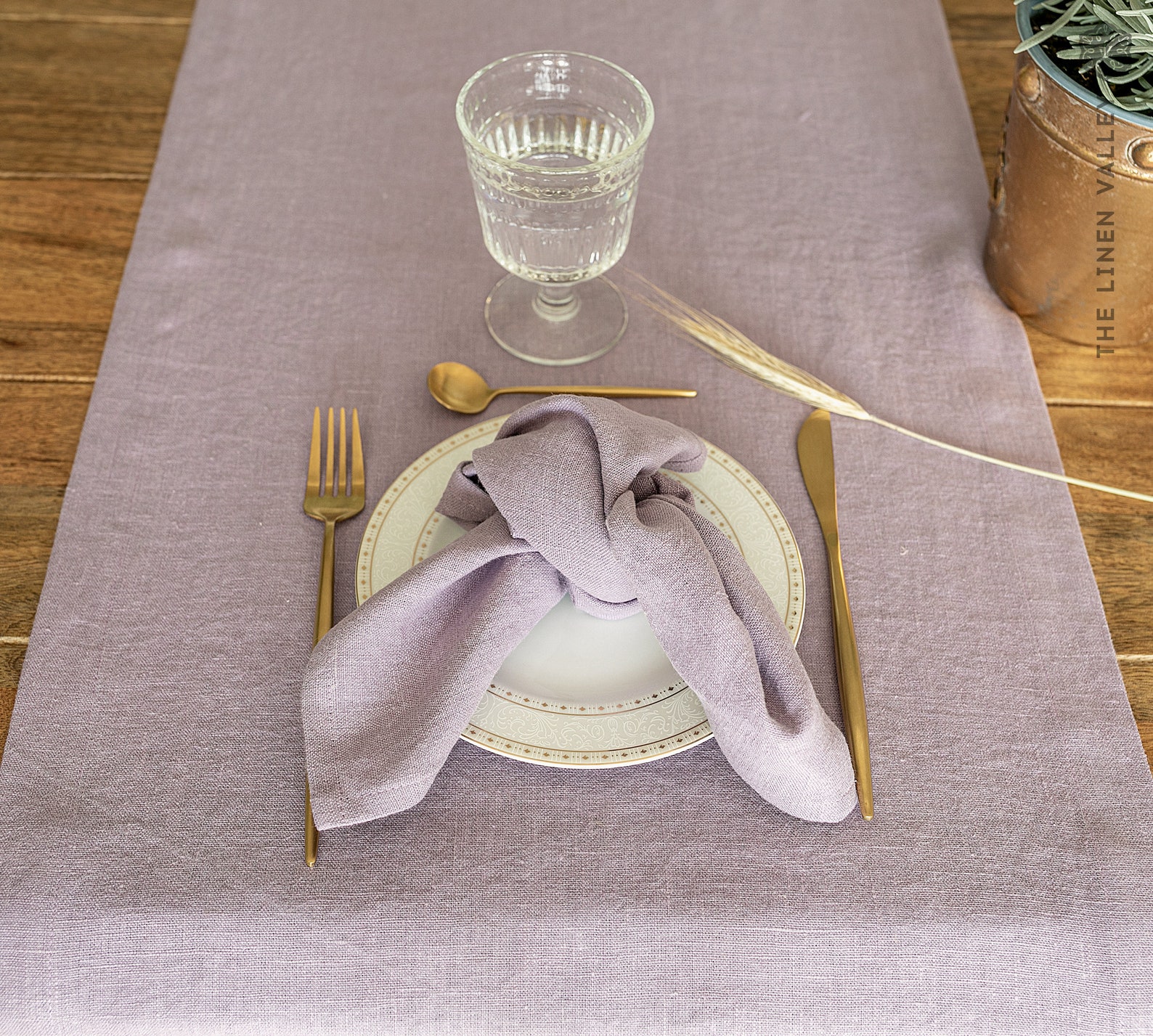 LIGHT LILAC linen table runner light lavender heavier weight | Etsy