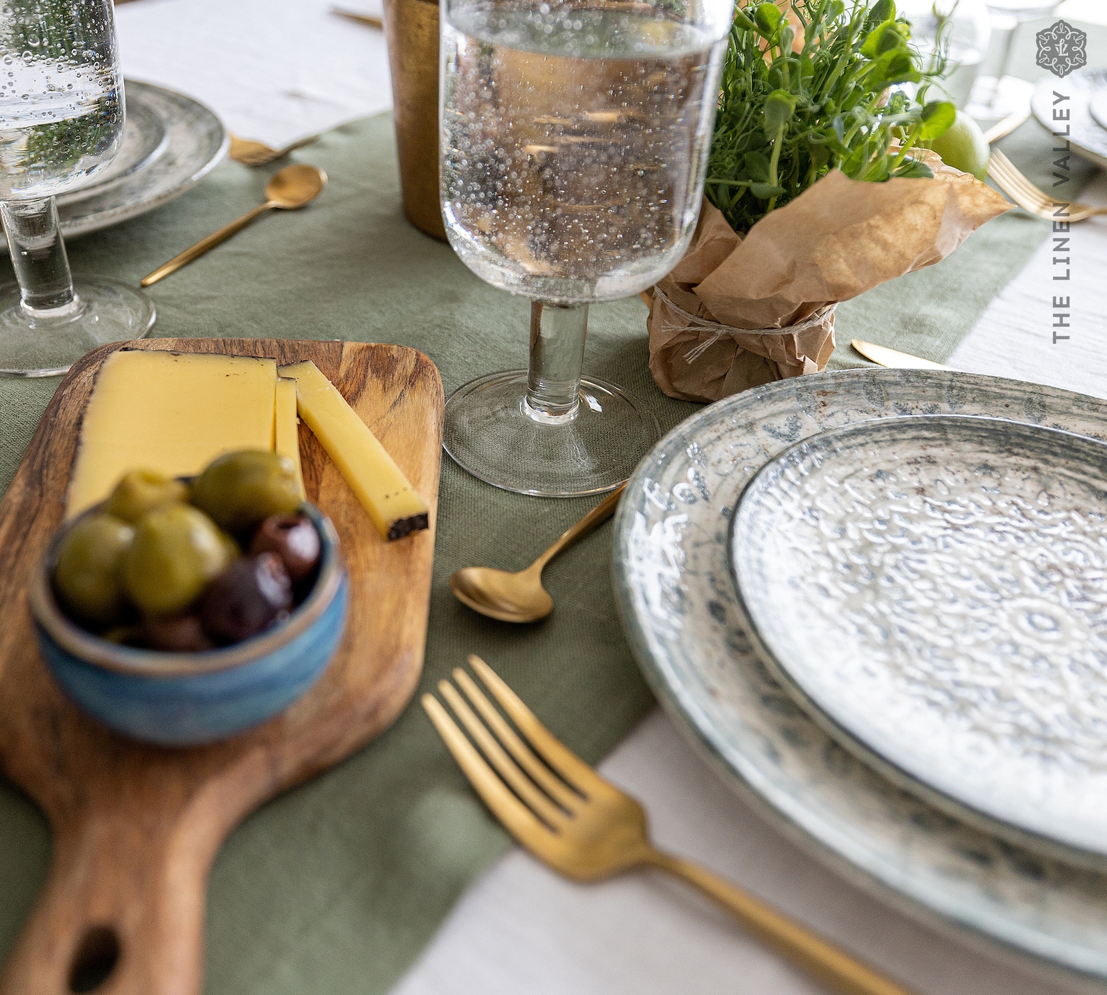 MOSS GREEN Linen Table Runner Heavier Linen Olive Green Linen Table ...