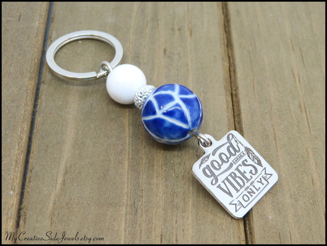Good Vibes Only Key Chain, Teacher's Gift, Blue and White Key Ring ...