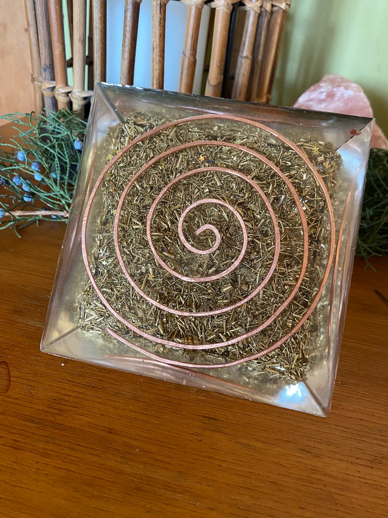 Pyramid Orgone Device Egyptian Generator Healing Tool Copper Spiral EMF ...