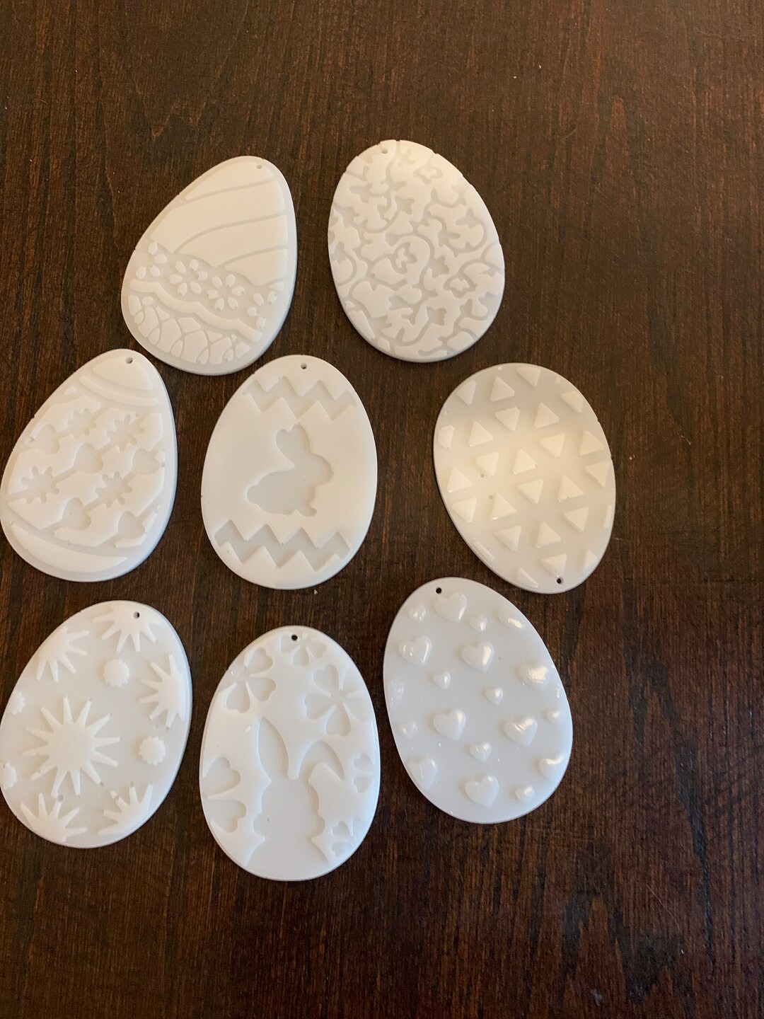 8 Resin Easter Eggs Crafting Ornament - Etsy