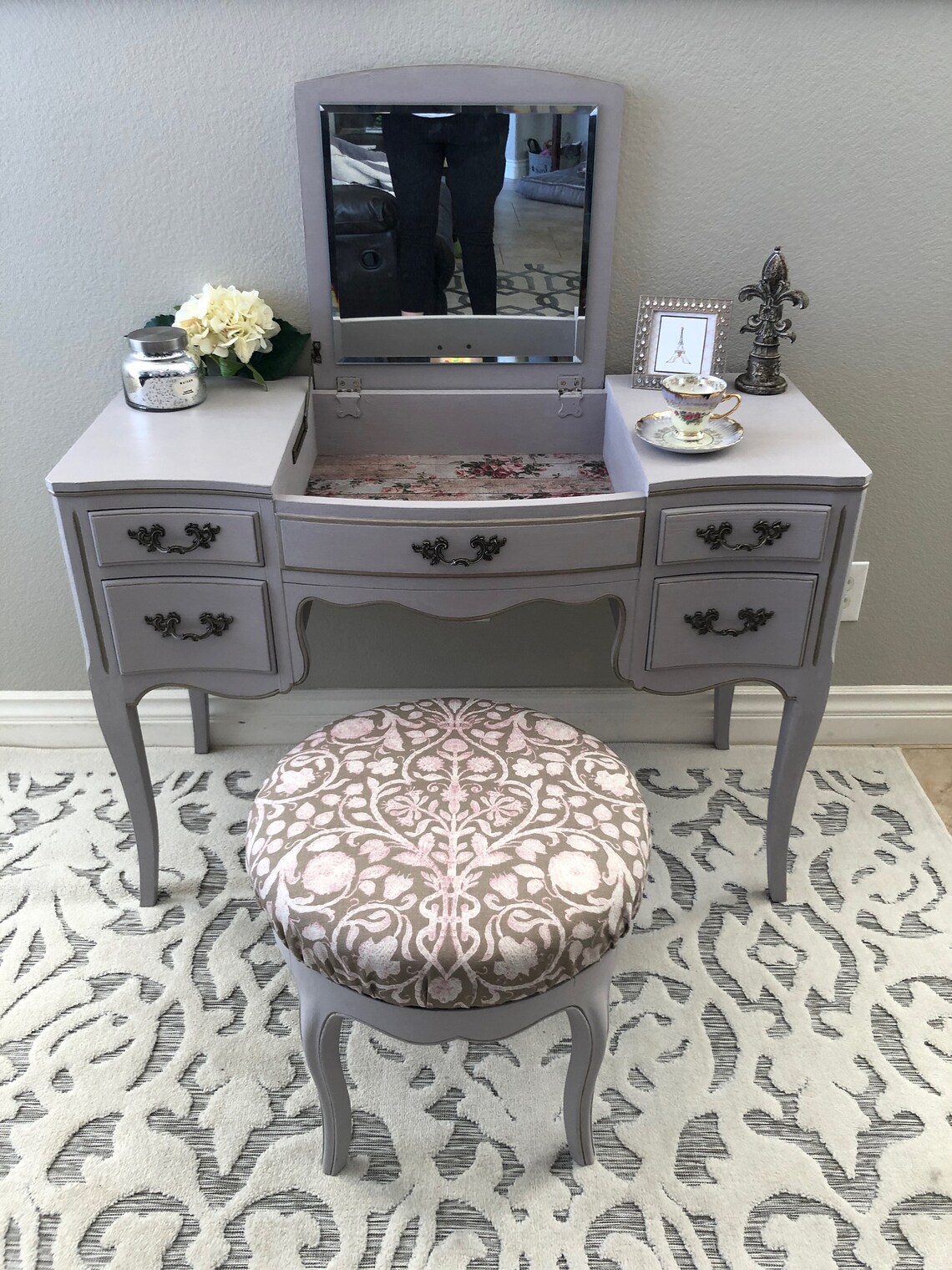 SOLD Dixie French Provincial Vanity Vintage Antique Vanity - Etsy Canada