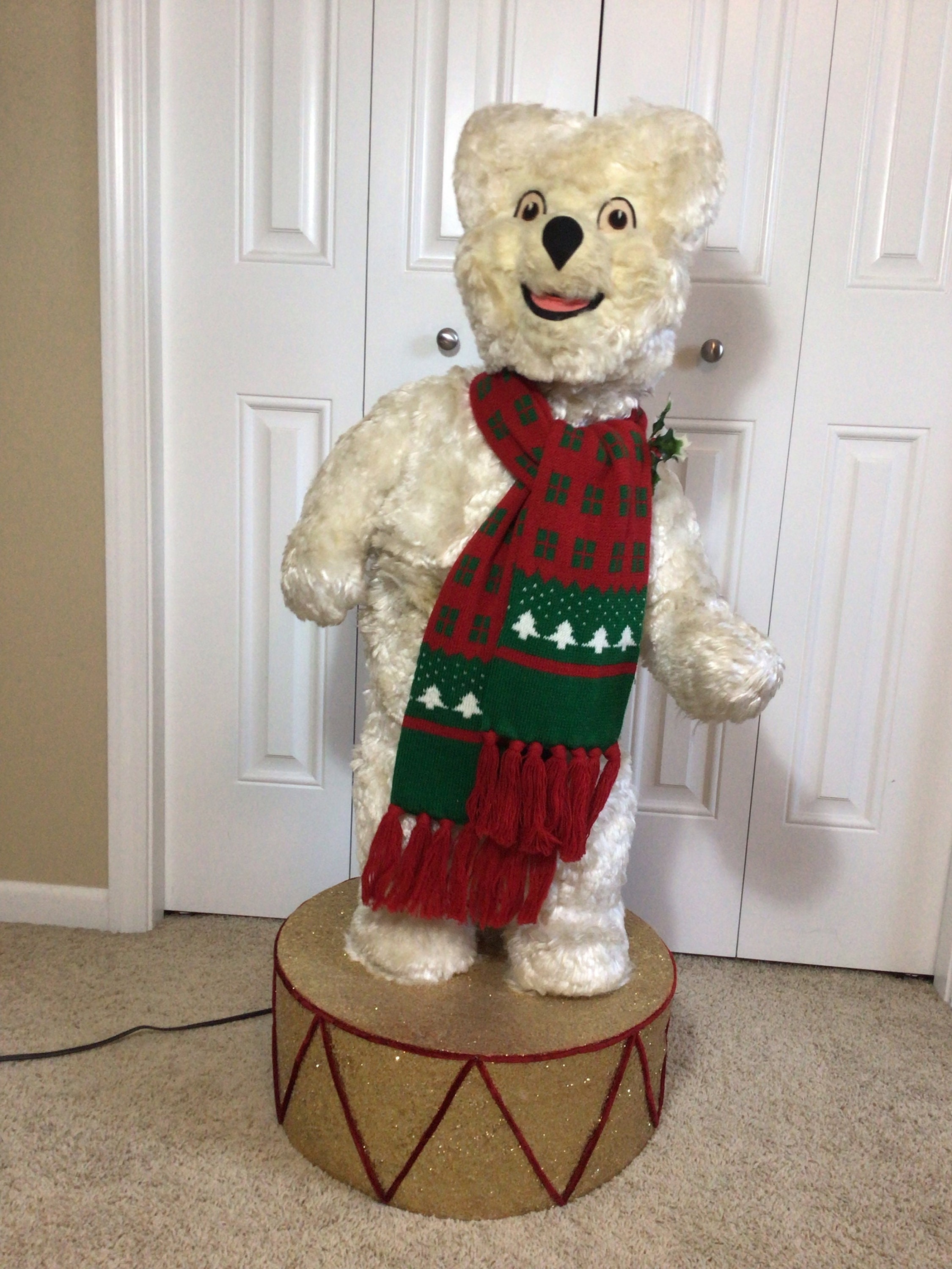 Vintage Christmas Mechanical Automaton Animatronic Store Front Dancing ...