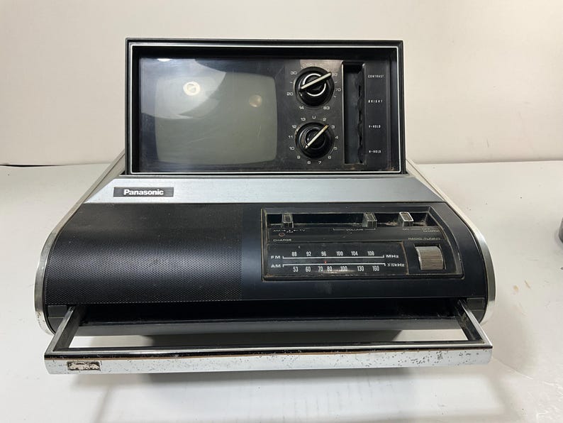Vintage Panasonic Portable Solid State Tv- AM/FM Radio Pop up Receiver ...