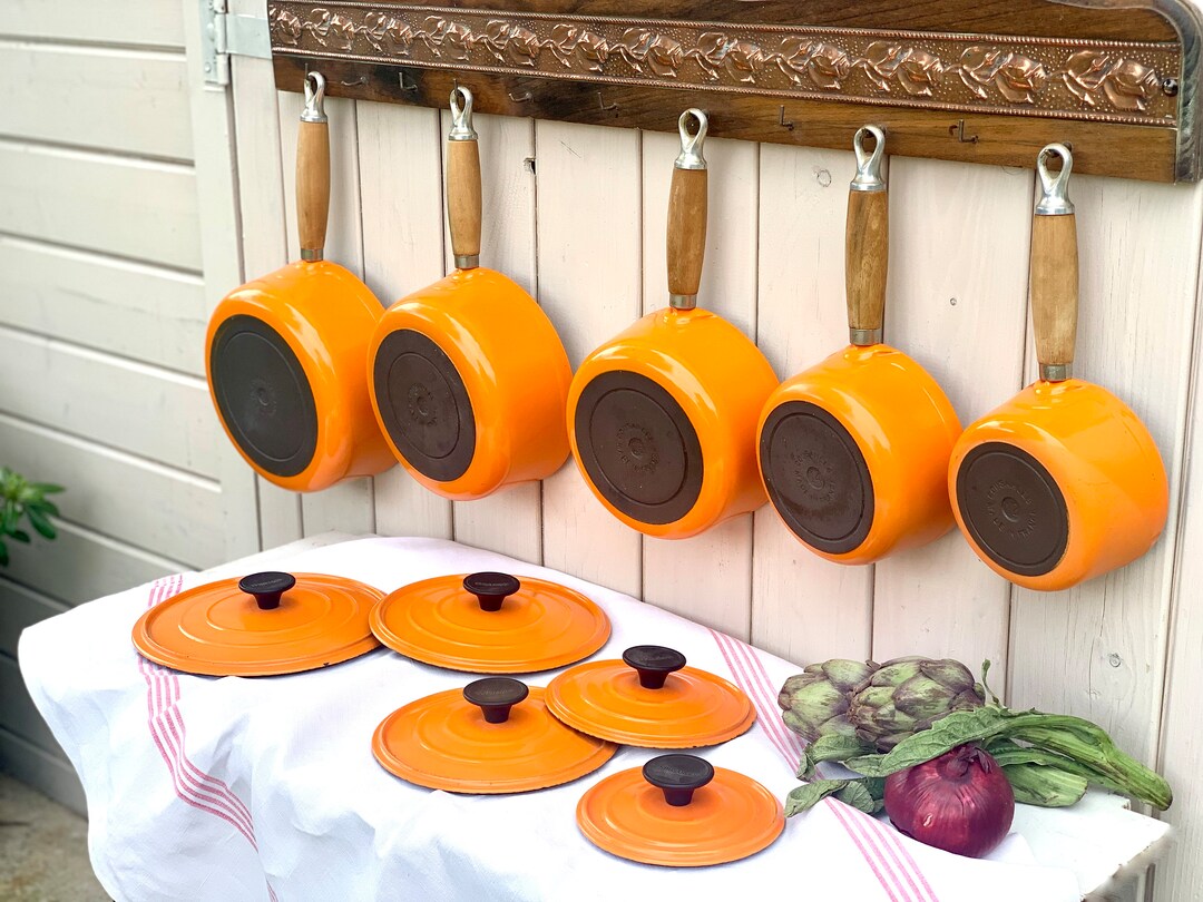 LE CREUSET-COUSANCES 5 French Vintage Enamelled Cast Iron Saucepans ...