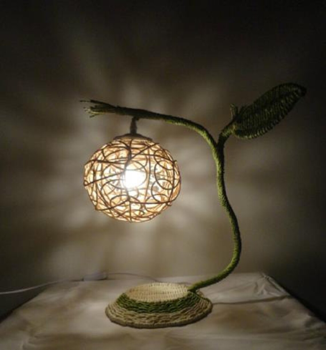 Rural Style Handmade Weaving Light Lamp, Bed Lamp, Rattan Light, Bine ...