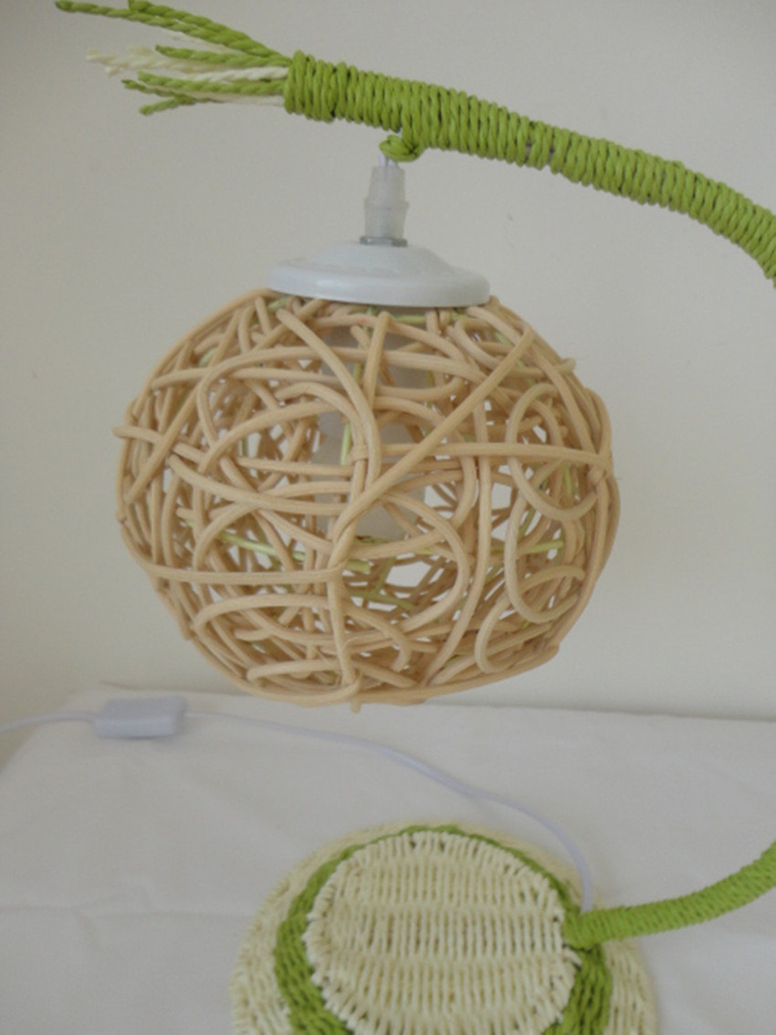 Rural Style Handmade Weaving Light Lamp, Bed Lamp, Rattan Light, Bine ...