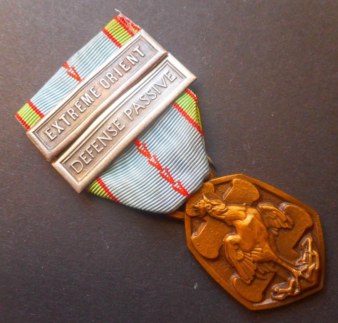 Original WW2 French Military Medal the War Medal With Two - Etsy