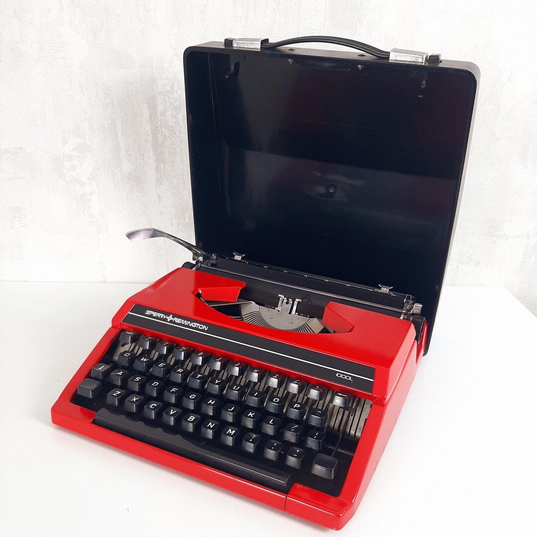 Vintage Typewriter, 1950s Suitcase Typewriter Sperry Remington Idol Red ...