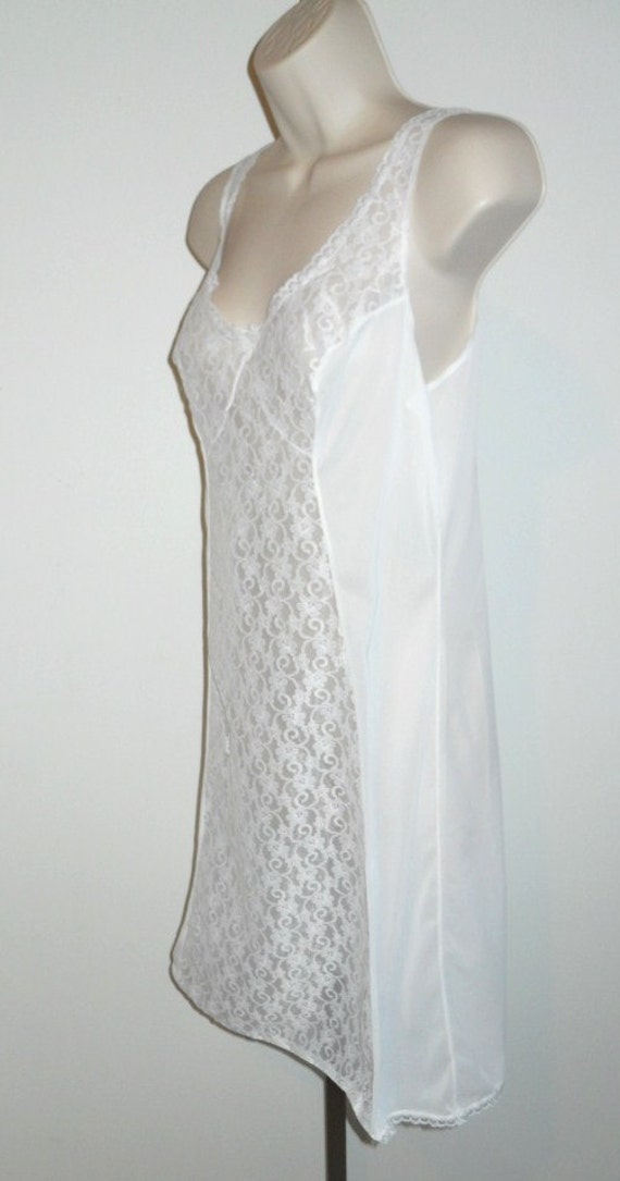 Vintage Bridal White Slip ~ 1970's Slip ~ Lavish Lace… - Gem