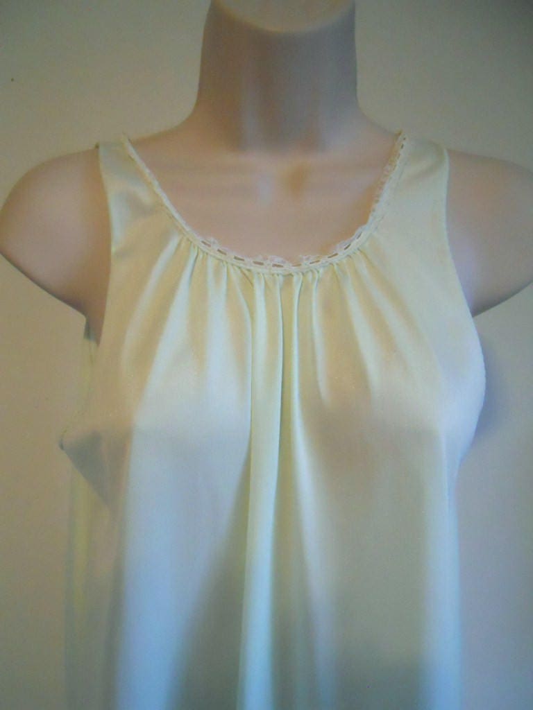 Vintage 1960's Miss Elaine Peignoir Set Sea Foam Green Nylon Chiffon ...