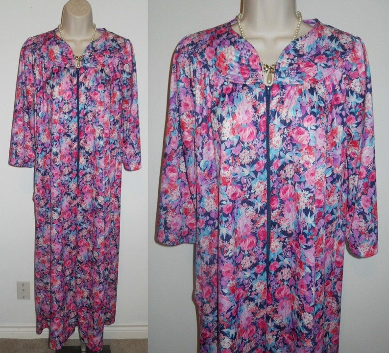Vintage 1970's Long Floral Dressing Robe Housecoat Dressing Gown Pink ...