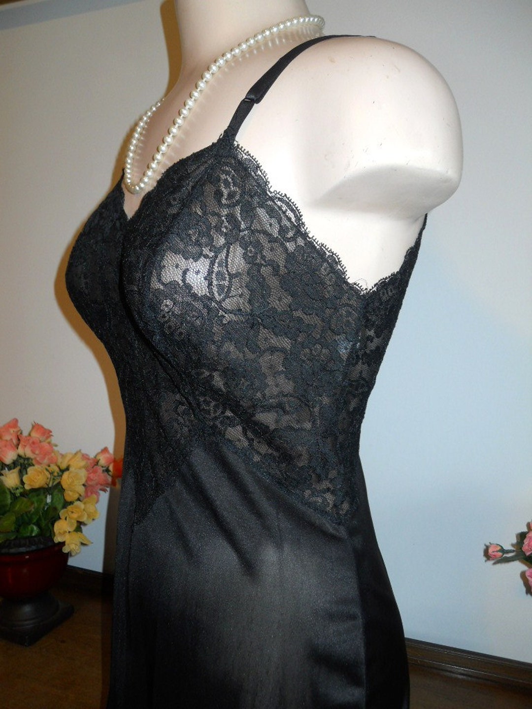 Vintage 1960's Vanity Fair FANCY LACY Black Slip - Etsy