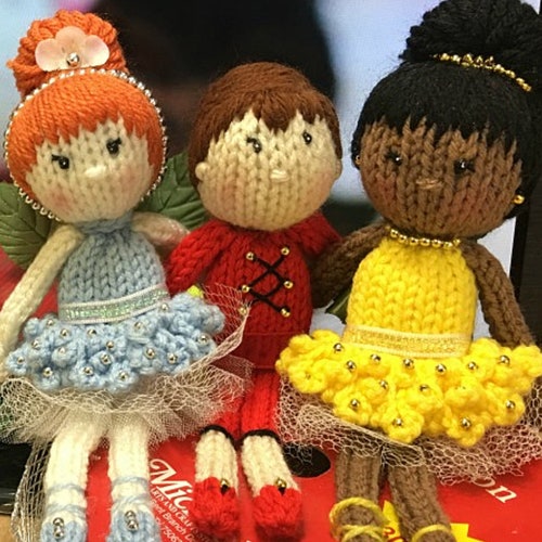 Loom Knitting PATTERNS Knit Dolls Toys Amigurumi the Cupcake - Etsy