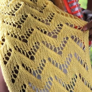 Loom Knitting PATTERNS : Chevron Lace Stitch Pattern Flat and in the ...