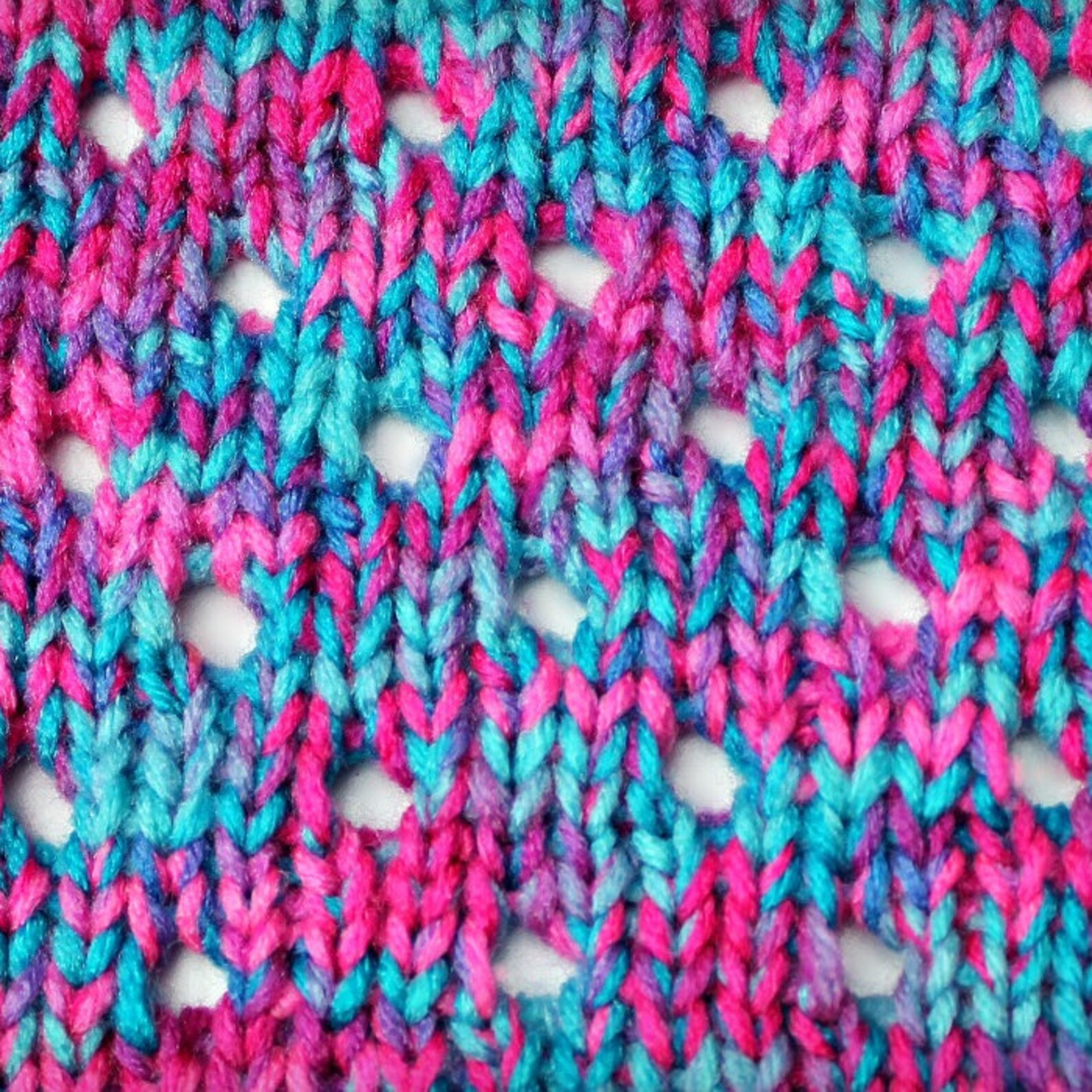 Loom Knitting Stitch Patterns the Staggered Eyelet With Video - Etsy