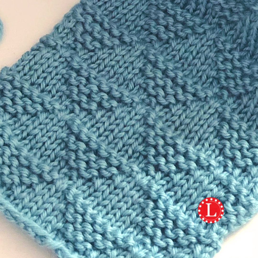 Loom Knitting PATTERNS : Little Pyramid Stitch Pattern Flat and in the ...